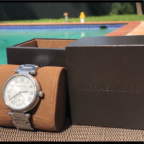 Michael Kors | Accessories | Michael Kors Silver Watch W Diamond Edges ...